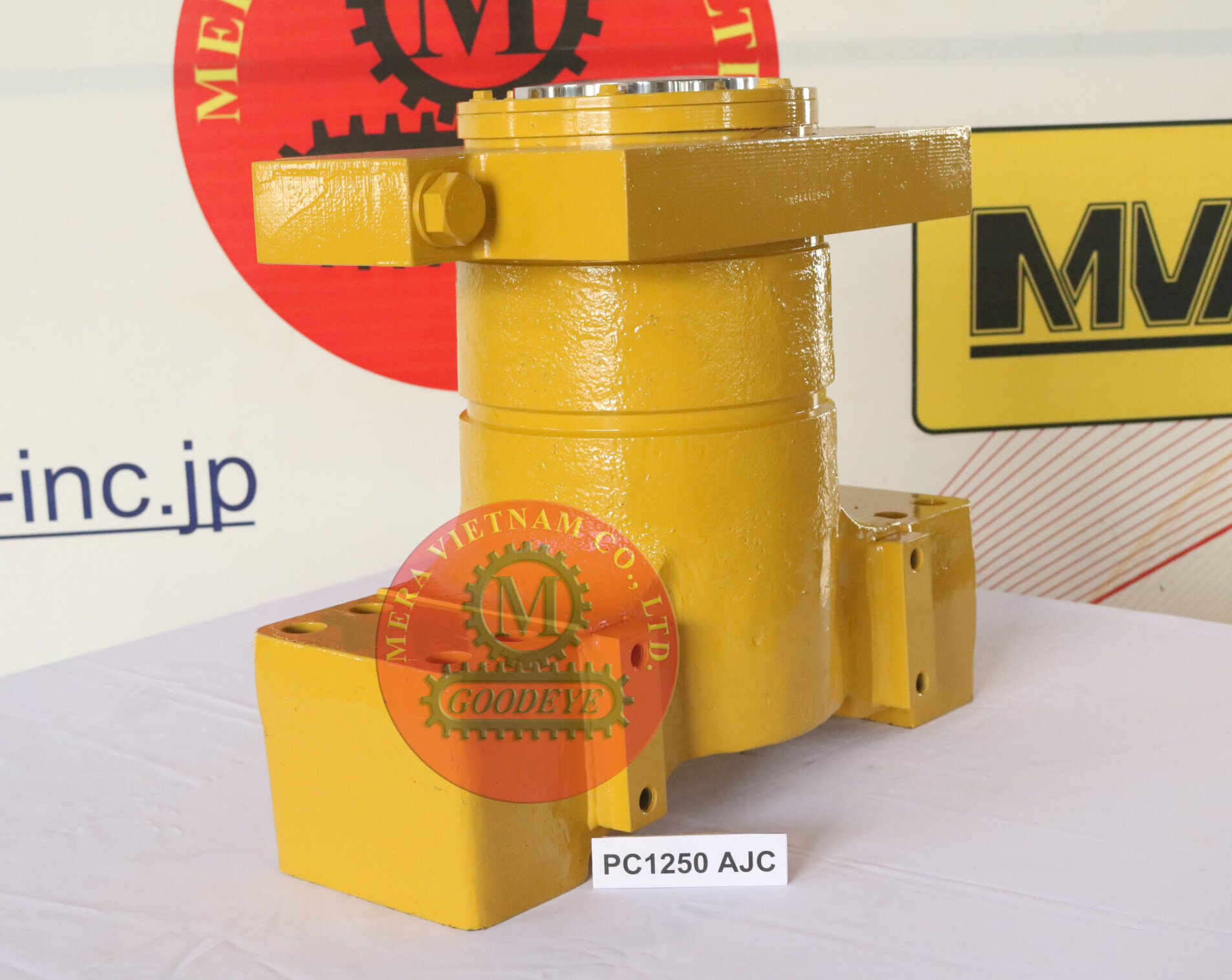 Yoke – KOMATSU – PC1250-7/8/11R (21N-30-00230/21N-30-00240)